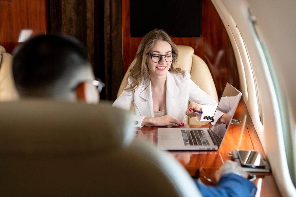 Mastering Corporate Travel Management: Essential Insights for PAs - Utravel Mastering Corporate Travel Management: Essential Insights for PAs - Utravel